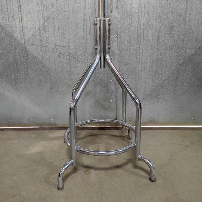 Art Deco Staande Tubax Kapstok in Vernikkeld Messing met 6 Haken 1930s