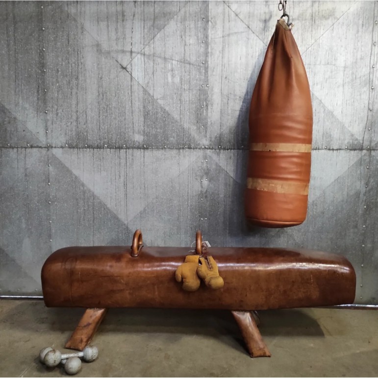 Oud Turnpaard Leer Leather Old Gym Bench Horse Seat